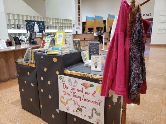 SAN ANTONIO CENTRAL LIBRARY - 106 Photos & 41 Reviews - 600 Soledad St ...