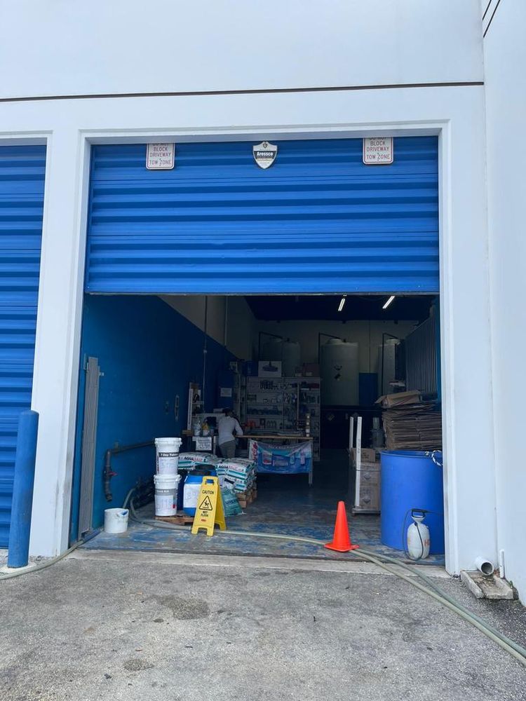 GENERAL DISTRIBUTORS - Updated September 2025 - 11 Photos - 13412 SW ...