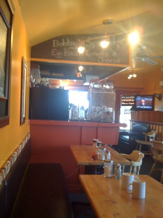 THE ROAD RUNNER CAFE - Updated January 2025 - 1190 Cliffe Avenue ...