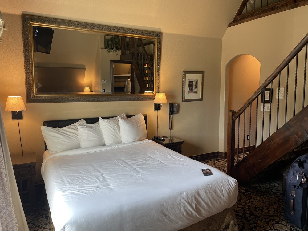 ARROWHEAD MANOR INN AND EVENT CENTER - Updated December 2025 - 604 ...