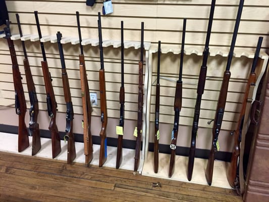 RT SMOKE N GUN SHOP - 11 Photos & 29 Reviews - 4 S 6th Ave, Mount ...