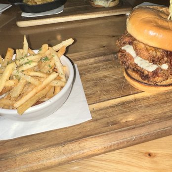 THE LUCKY SCREW - Updated February 2025 - 70 Photos & 72 Reviews - 1527 ...