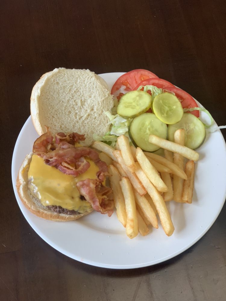 MONMOUTH CLUBHOUSE DELI - Updated July 2024 - 113 Photos & 57 Reviews ...