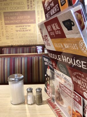 Huddle House - Reserve Now - Diners - Updated June 2025 - 22 Photos ...