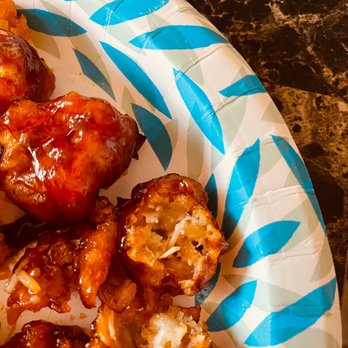 MAIN MOON - Updated December 2025 - 28 Photos & 61 Reviews - 4439 Kent ...