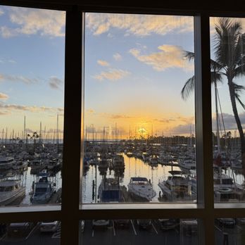 100 SAILS RESTAURANT & BAR - Updated March 2025 - 4073 Photos & 1123 ...