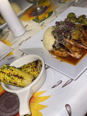 TOO CHEZ - Updated May 2025 - 64 Photos & 67 Reviews - 53 King St ...