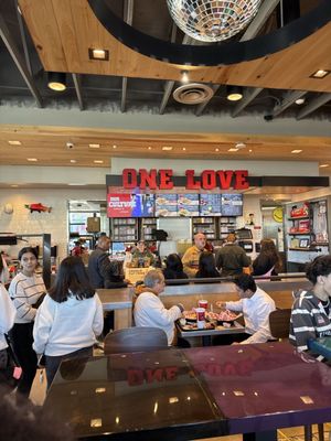 RAISING CANE’S CHICKEN FINGERS - Updated January 2026 - 82 Photos & 55 ...