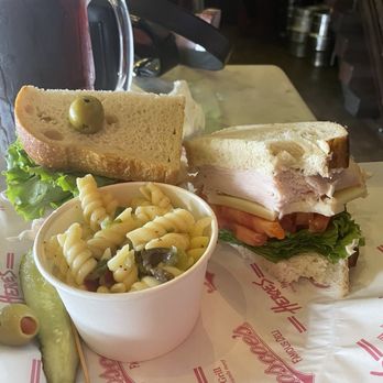 ROSCOE’S FAMOUS DELI - Updated August 2024 - 880 Photos & 829 Reviews ...