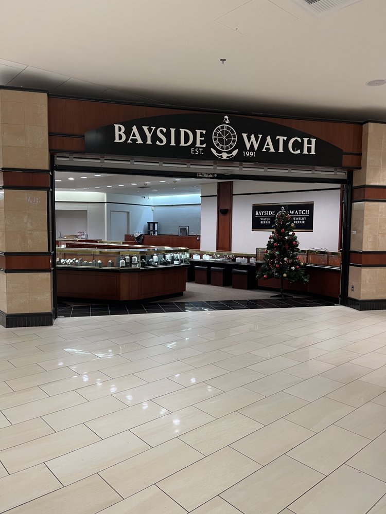 BAYSIDE WATCH - Updated December 2024 - 10 Reviews - 2525 El Camino ...