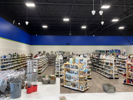 GOOD STUFF THRIFT - Updated October 2025 - 13 Photos - 2170 E County ...