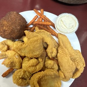 CRAWFISH AND CHILL - Updated June 2025 - 29 Photos & 20 Reviews - 13899 ...