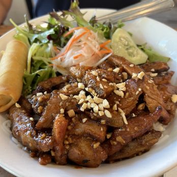 LOCAL PHO - Updated October 2025 - 336 Photos & 534 Reviews - 2230 3rd ...