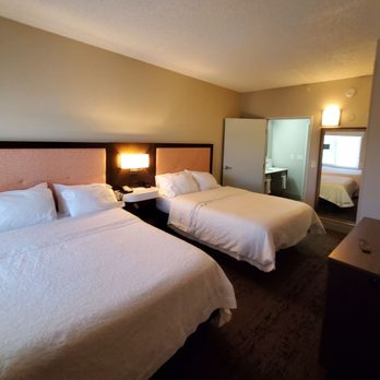 HAMPTON INN & SUITES FLAGSTAFF - Updated July 2025 - 261 Photos & 158 ...