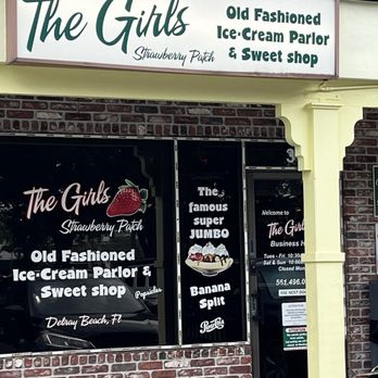 THE GIRLS STRAWBERRY U-PICK - Updated September 2025 - 1021 Photos ...