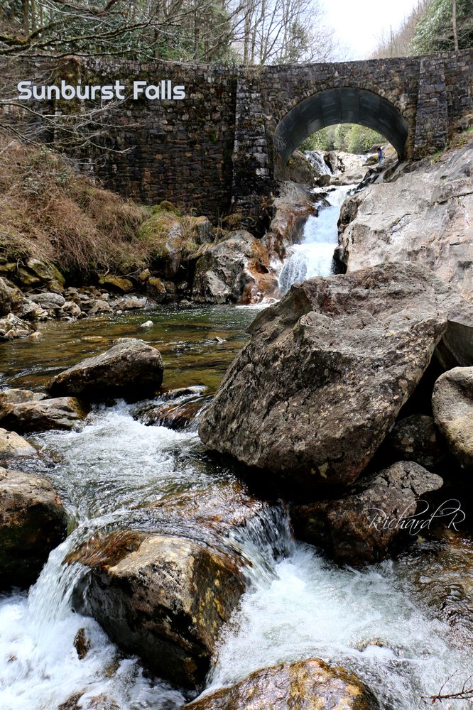 SUNBURST FALLS - Updated August 2025 - 13 Photos - Waynesville, North ...