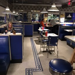 PATRIOTS DINER - Updated December 2024 - 325 Photos & 406 Reviews - 65 ...