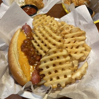 BUST OUTS - Updated April 2024 - 80 Photos & 74 Reviews - 5200 N Elston ...