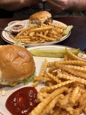 SNICKERS PIZZA & PUB - Updated January 2026 - 17 Reviews - 222 W Lake ...