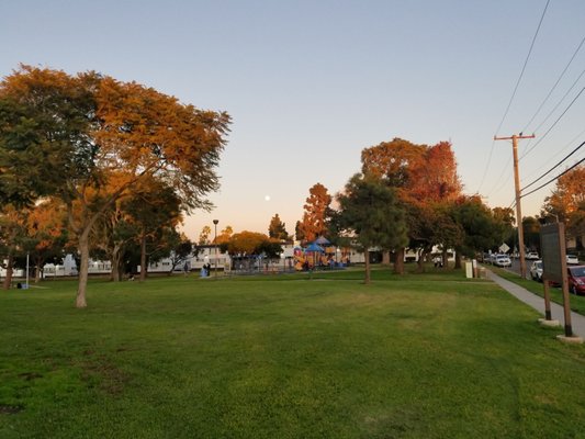 VICTOR PARK - Updated November 2024 - 28 Photos & 23 Reviews - 4715 ...