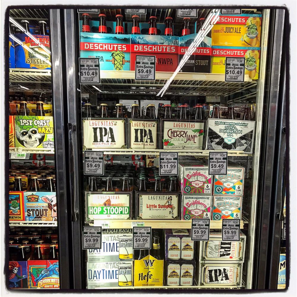 HOLIDAY MARKET - Updated October 2025 - 13 Photos & 39 Reviews - 3055 ...