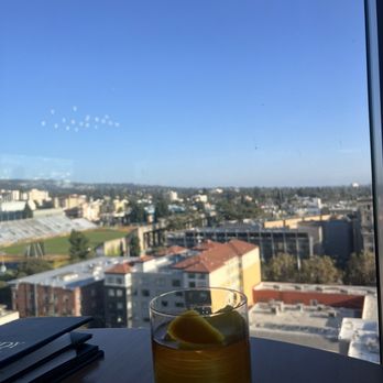 STUDY HALL ROOFTOP LOUNGE - Updated December 2024 - 336 Photos & 219 ...