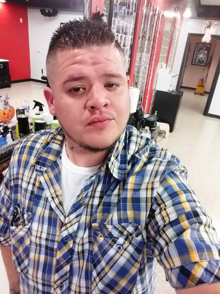 VAZQUEZ BARBERSHOP & SALON - Updated December 2025 - 282 Northland Blvd ...