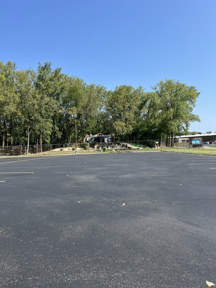 THE TRAILS MINIATURE GOLF - Updated December 2025 - 74 Photos & 24 ...