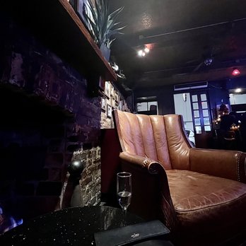 BACKSPACE BAR & KITCHEN - 323 Photos & 494 Reviews - 139 Chartres St ...