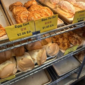 LUNG FUNG BAKERY - Updated October 2024 - 575 Photos & 430 Reviews ...