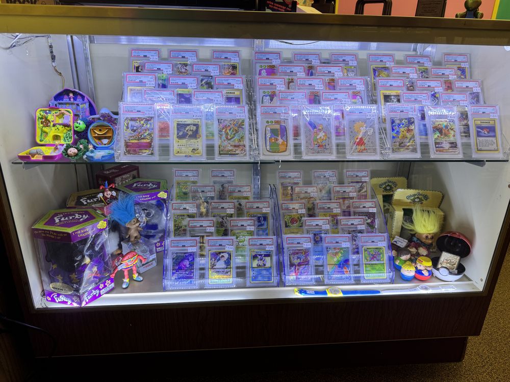 THE RETRO RUMMAGE ROOM - Updated April 2025 - 168 Lake St N, Forest ...