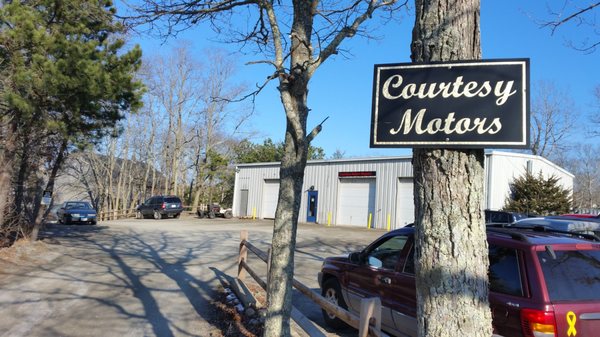 COURTESY MOTORS - Updated November 2025 - 11 Dickson, Vineyard Haven ...