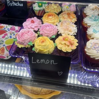 THE CAKE LADY DESSERTS & CAFE - Updated December 2025 - 218 Photos & 39 ...