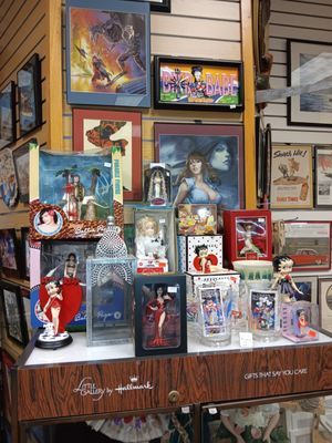 ROCK ‘N’ MODELS & UNUSUAL THINGS - Updated December 2025 - 44 Photos ...