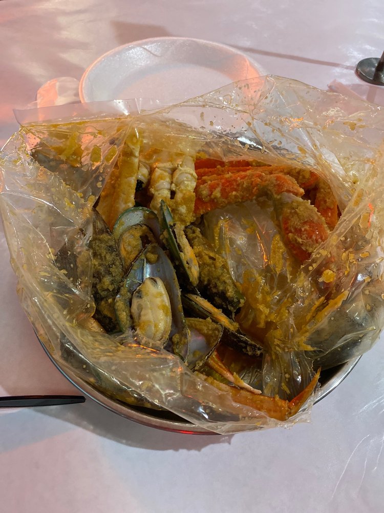 THE MAD CRAB - Updated August 2025 - 14 Photos & 54 Reviews - 12490 ...