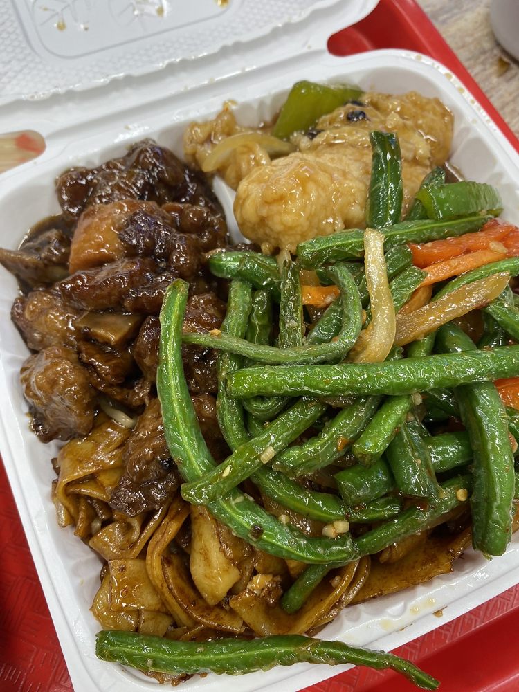 CHAN’S KITCHEN - Updated 2024 - 21 Photos - 15277 100 Avenue, Surrey ...