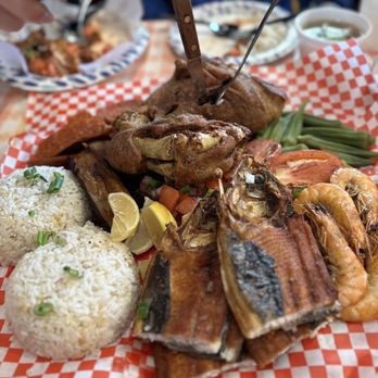 TAPSILOG BISTRO - 2783 Photos & 1474 Reviews - 819 W Hamilton Ave ...
