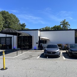 BATSÍ - Updated December 2025 - 388 Photos & 222 Reviews - 4075 Buford ...