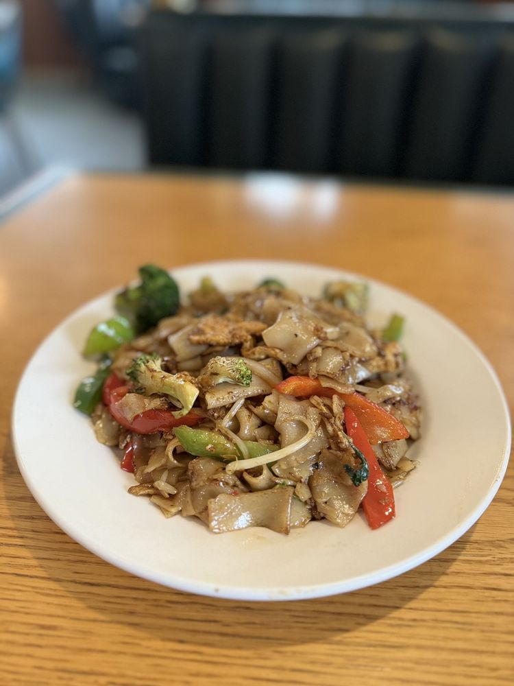 THAI GINGER - Updated December 2025 - 38 Photos & 114 Reviews - 300 S Grand Ave, Pullman ...