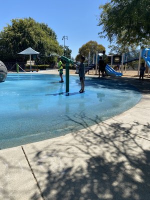 CASTRO VALLEY COMMUNITY PARK - Updated May 2024 - 111 Photos & 64 ...