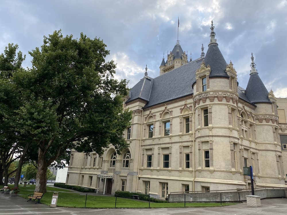 SPOKANE COUNTY COURTHOUSE - 20 Photos - 1116 W Broadway Ave, Spokane ...