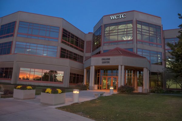 WAUKESHA COUNTY TECHNICAL COLLEGE - Updated May 2026 - 800 Main St ...