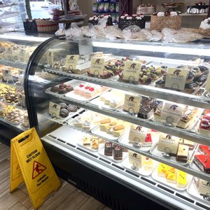 CAESAR’S PASTRY - 477 Photos & 566 Reviews - 11852 Balboa Blvd, Los ...