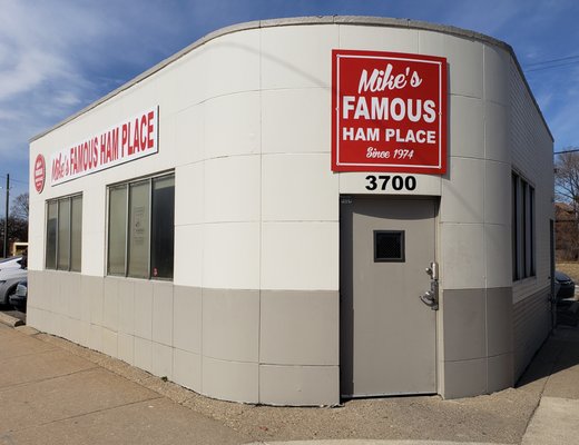 MIKE’S FAMOUS HAM PLACE - 77 Photos & 78 Reviews - 3700 Michigan Ave ...