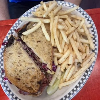 THE FLY TRAP - Updated June 2025 - 725 Photos & 1045 Reviews - 22950 ...