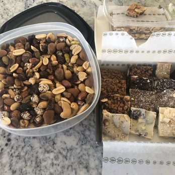 FASTACHI - Updated December 2025 - 39 Photos & 82 Reviews - 598 Mt ...