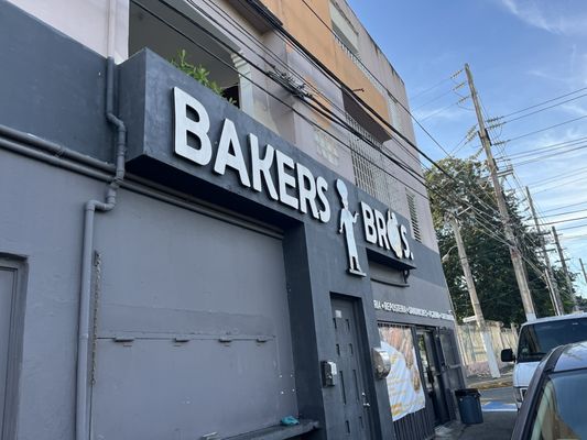 BAKERS BROS - Updated January 2026 - 52 Photos & 14 Reviews - Avenida ...