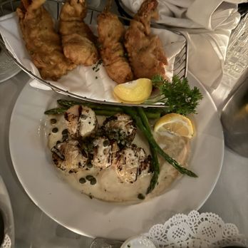 DAL RAE RESTAURANT - 2475 Photos & 1859 Reviews - 9023 E Washington ...