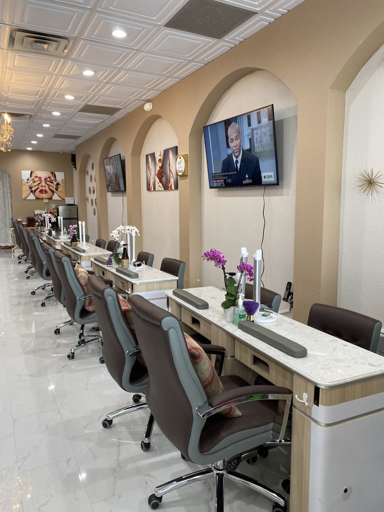 PRO NAILS - 125 Photos & 53 Reviews - Yelp