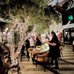 CECCONI’S MIAMI BEACH - Updated January 2026 - 1361 Photos & 865 ...